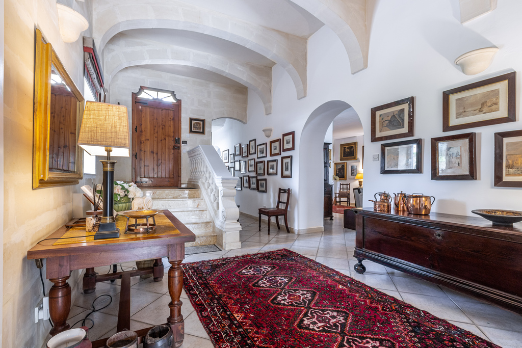 Malta Real Estate, Property for Sale, Luxury Homes | Oyster Christie's ...